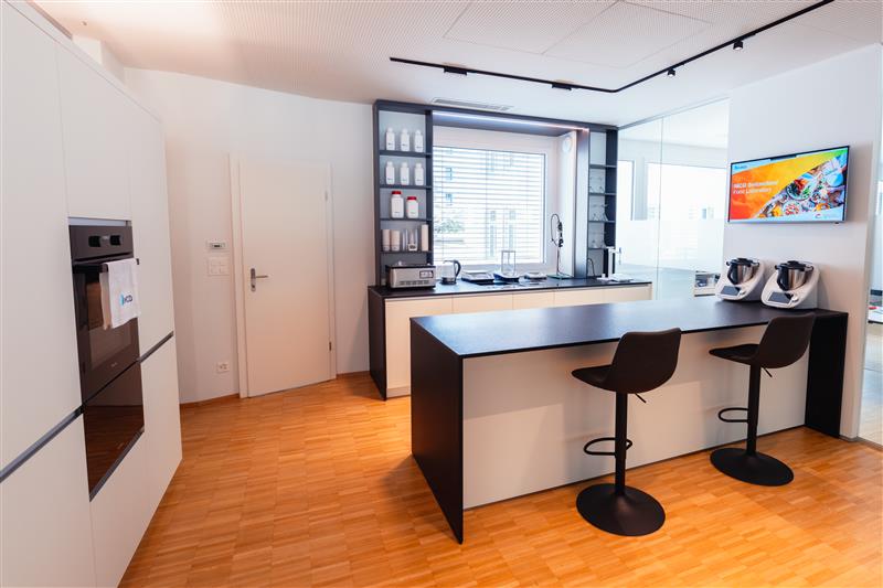 Driving Food Innovation from the IMCD Applications Laboratory in Zürich ...